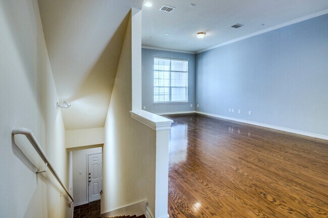 15835 Spectrum Dr, Addison, TX 75001 - Townhome Rentals in Addison TX ...