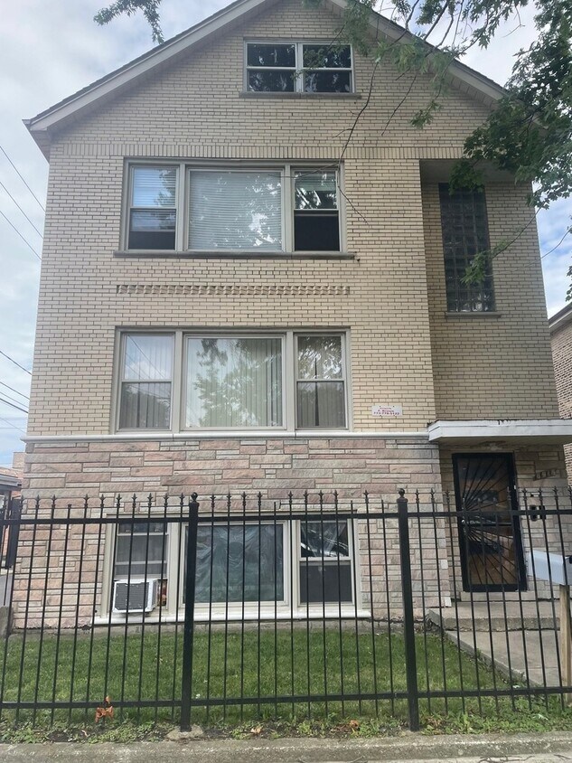 6915 S Artesian Ave, Chicago, IL 60629 - House Rental in Chicago, IL ...