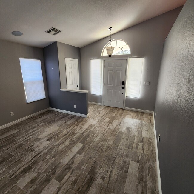 5408 Lochmor Ave, Las Vegas, NV 89130 - House Rental in Las Vegas, NV ...