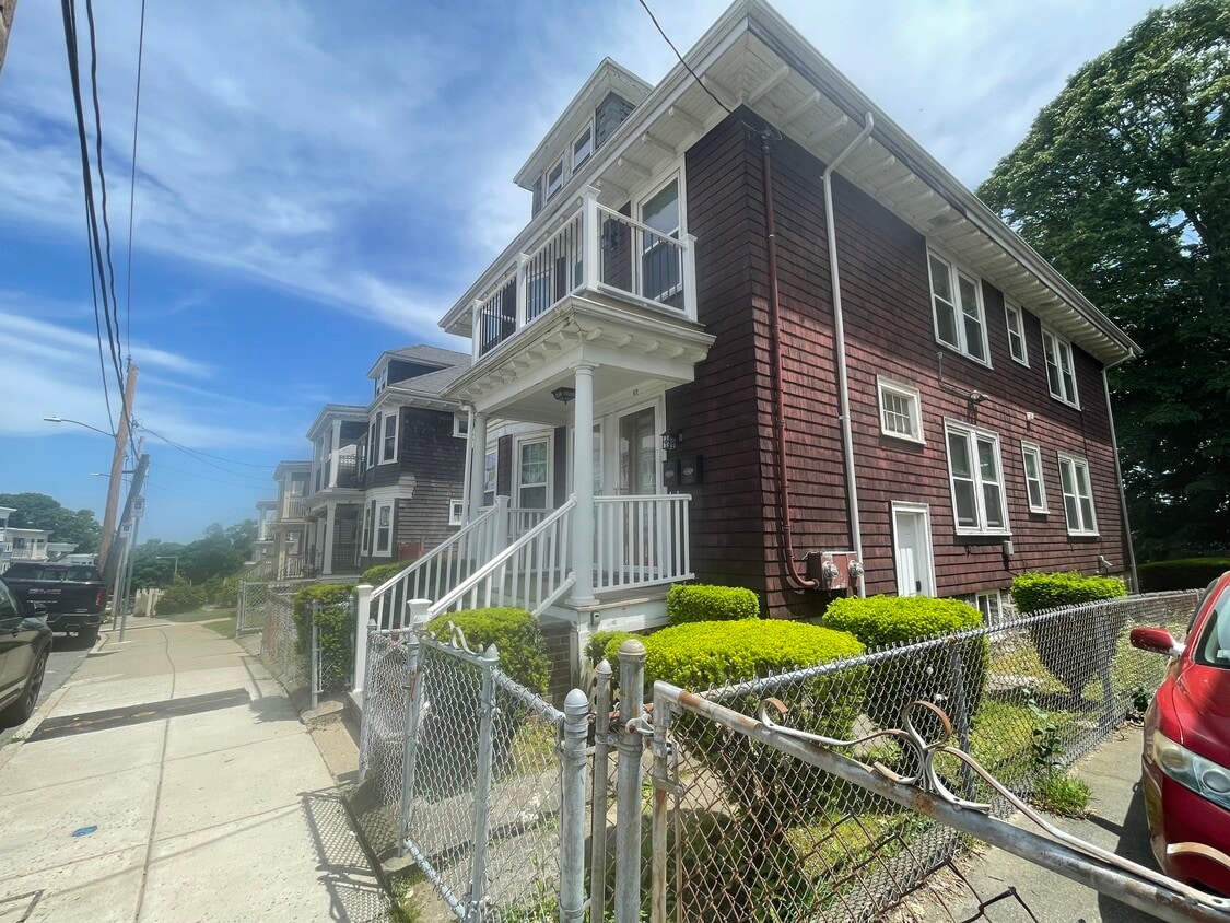 42 South Munroe Ter Unit Munroe Terrace, Boston, MA 02122 - 42 South ...