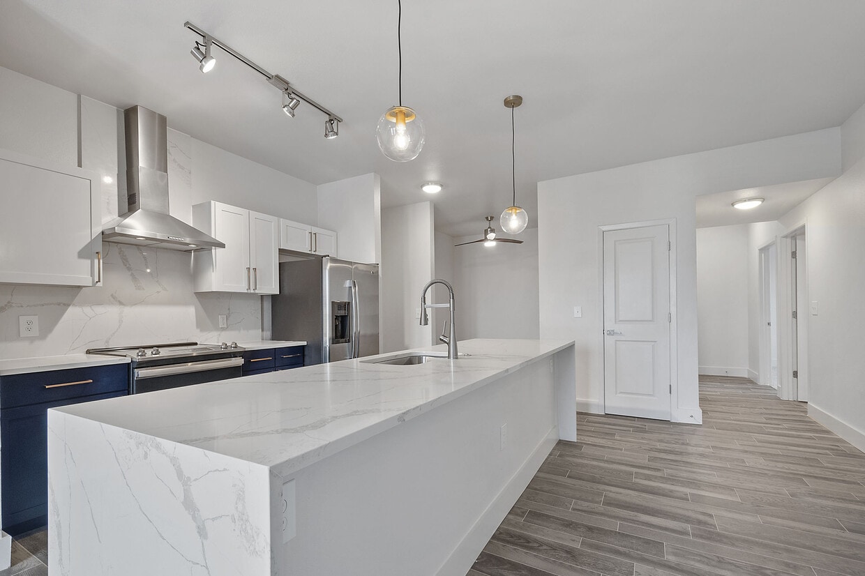 The Lofts at West 7th - 929 Norwood St Fort Worth, TX 76107 ...