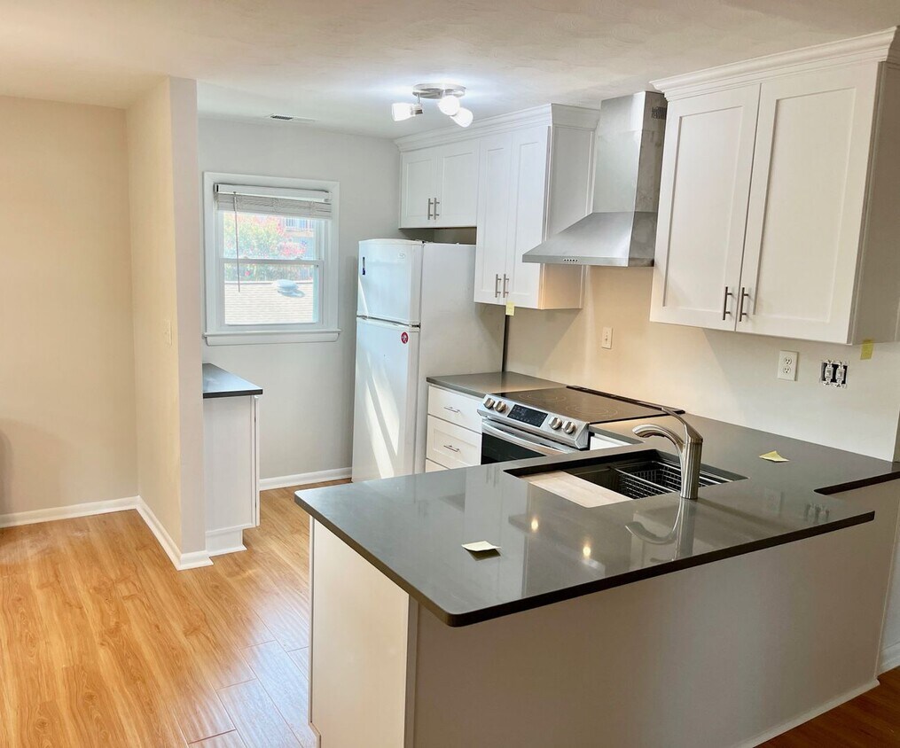 312 26th St Unit 312 26th B, Virginia Beach, VA 23451 - Room for Rent ...