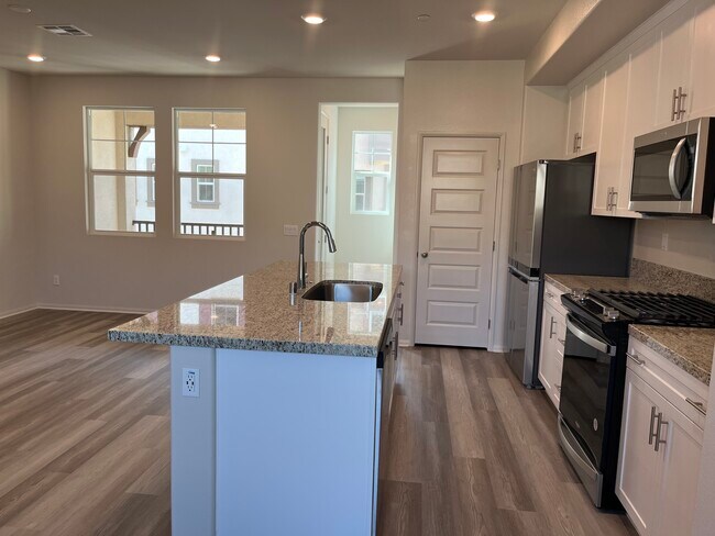 28019 Oakdale Dr, Temecula, CA 92591 - Condo for Rent in Temecula, CA ...