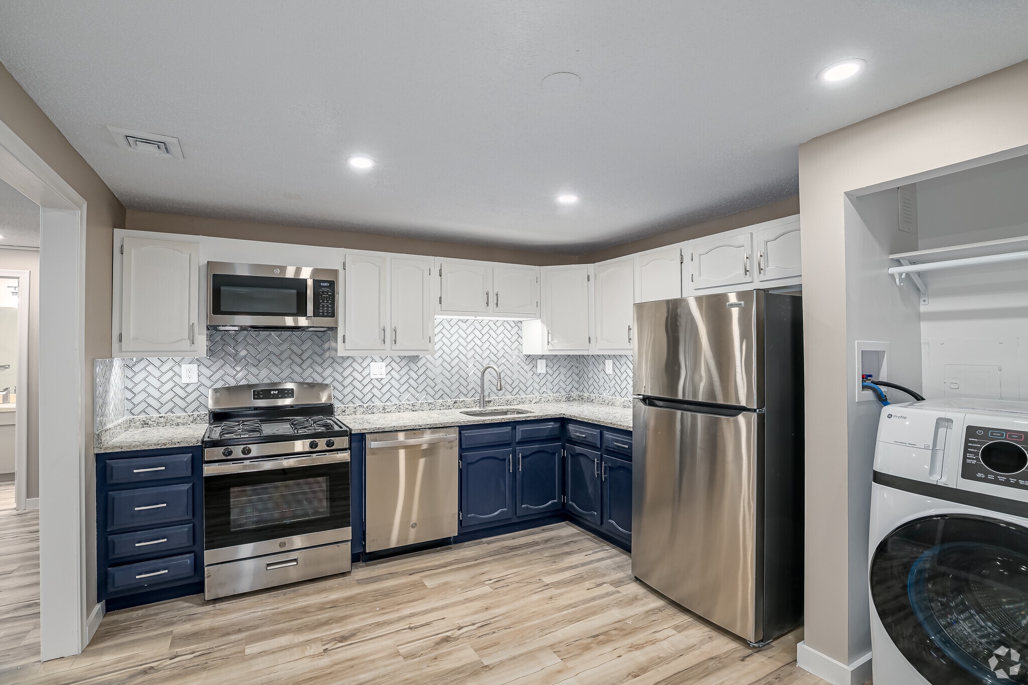 Avon Parks - 46 Avonwood Rd Avon, CT 06001 | Apartments.com