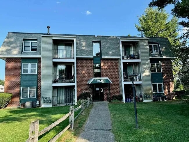 Nh Apartments Under 900null