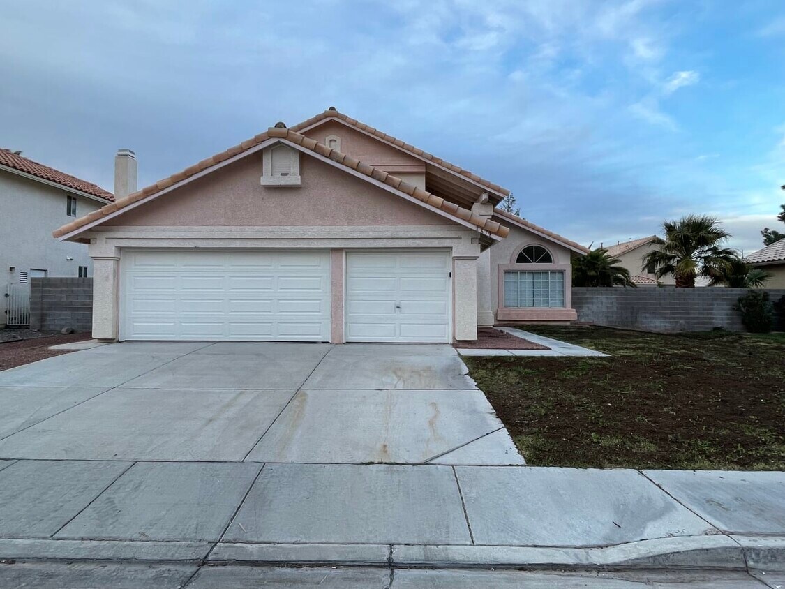 1632 Heather Ridge Rd, North Las Vegas, NV 89031 | Apartments.com