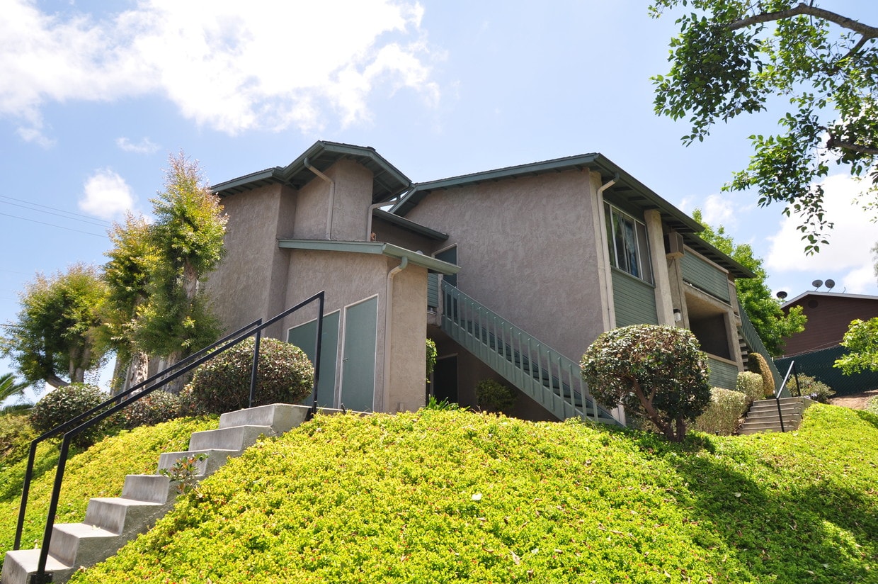 Rosewood Apartments - 338 Ammunition Rd Fallbrook, CA 92028 ...