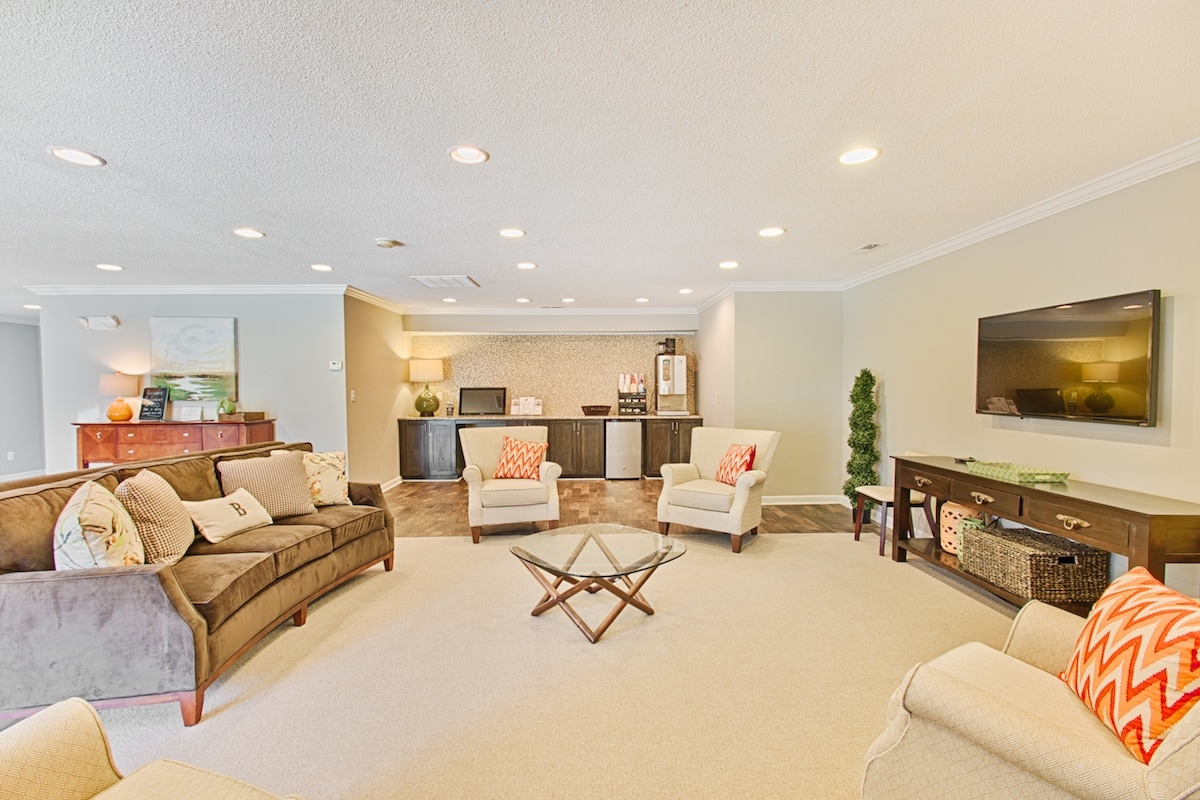 Brixworth at Bridge Street - 6620 Old Madison Pike Nw Huntsville, AL ...