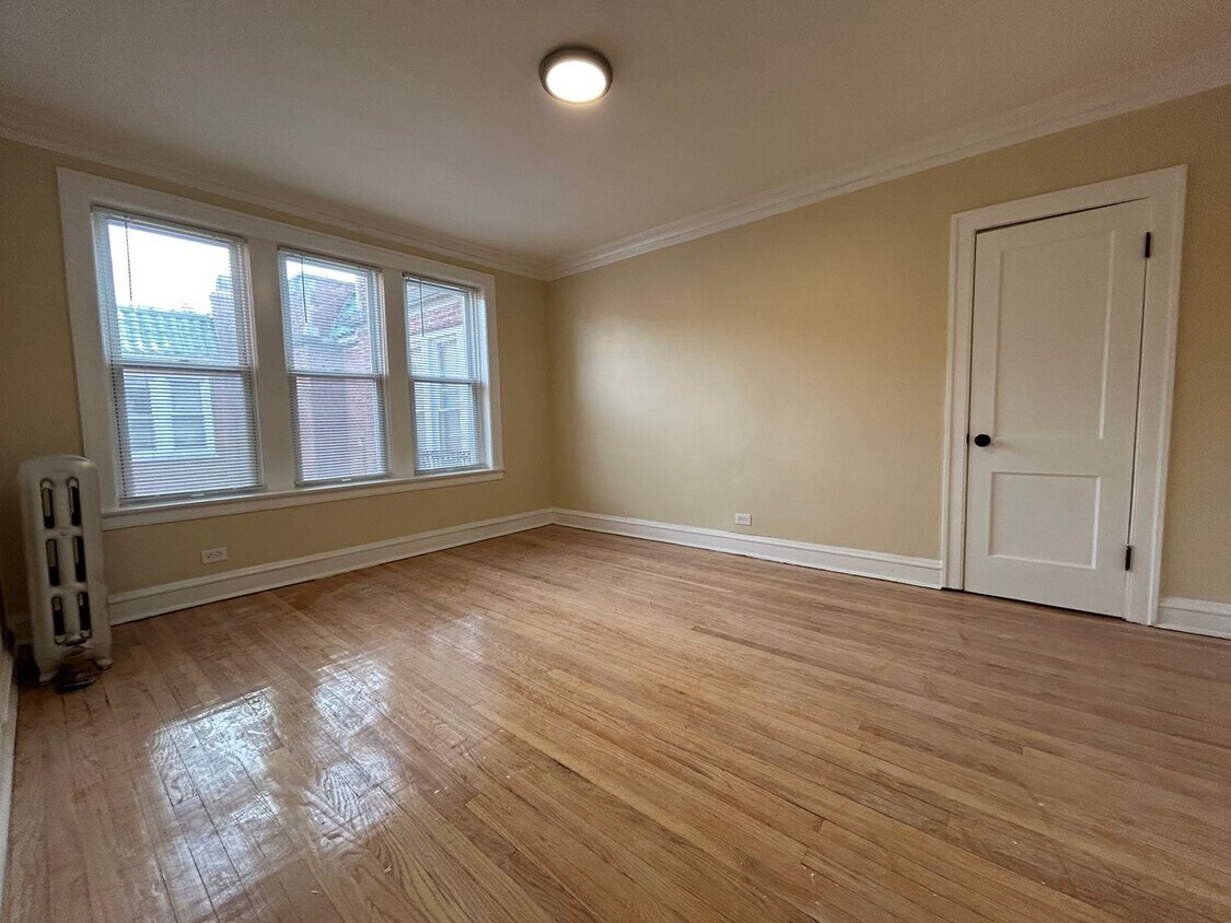 4013 W School St Unit 4019 3E, Chicago, IL 60641 - Room for Rent in ...