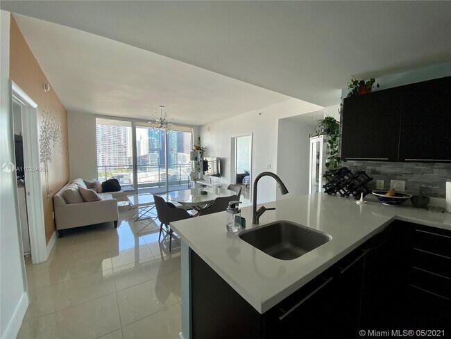 90 SW 3rd St Unit 2301, Miami, FL 33130 - Condo for Rent in Miami, FL ...
