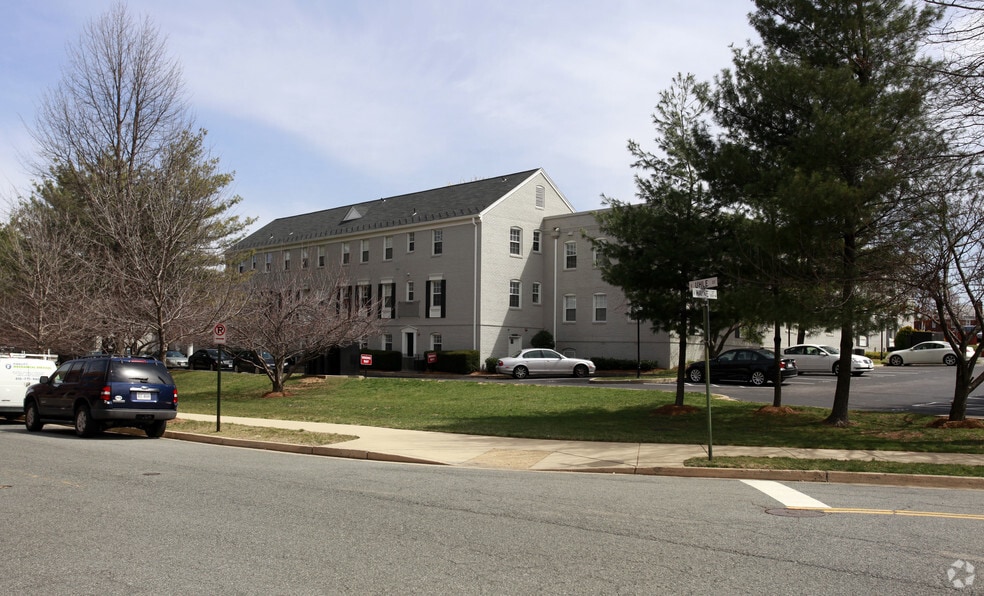 Bailey's Crossing Rentals - Alexandria, VA | Apartments.com