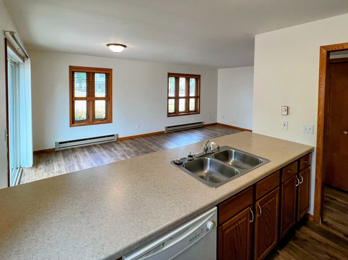 213 Ash Street, Sauk City, WI 53583 - 213 Ash Street Sauk City, WI ...
