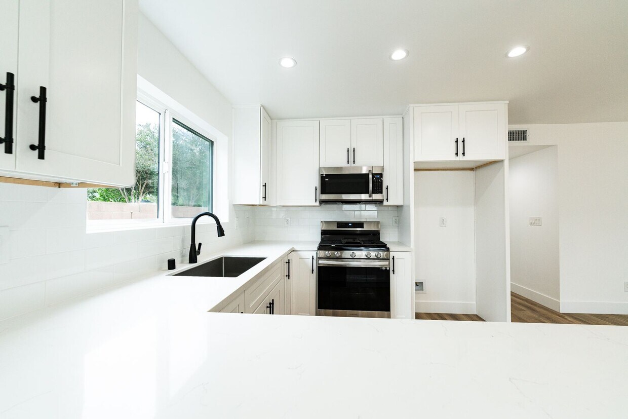 4574 Shadeway Rd Unit 4576-02, Lakewood, CA 90713 - Room for Rent in ...