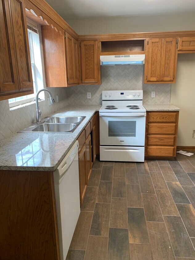 68 Oak Grove Cir Unit 7, Cabot, AR 72023 - 68 Oak Grove Cir Cabot, AR ...