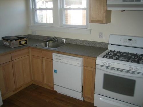 19 Oak Square Ave, Brighton, MA 02135 - Room for Rent in Brighton, MA ...