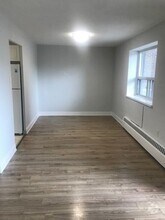 Cheap Apartments, Condos and Houses for Rent in Oakville, ON - 68 ...