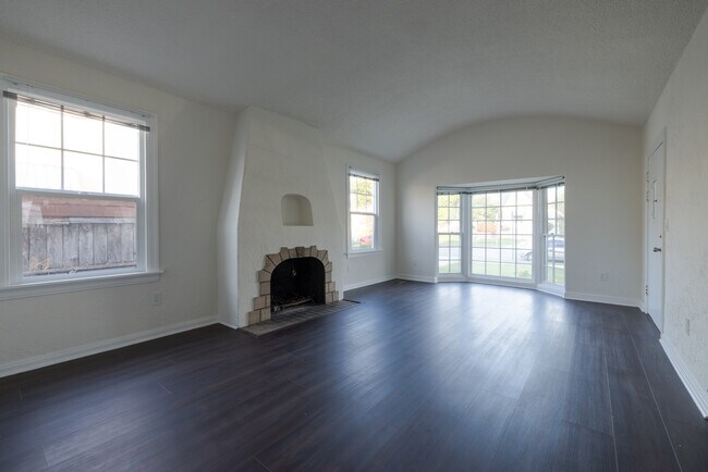 915 N Isabel St, Glendale, CA 91207 - House Rental in Glendale, CA ...