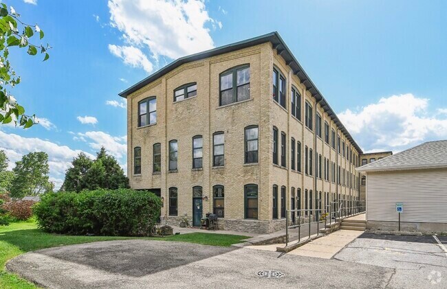 Apartments for rent in Elgin IL - 441 Rentals | Apartments.com