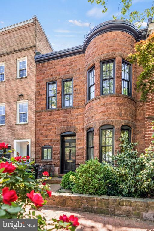 2426 I St NW, Washington, DC 20037 - Townhome Rentals in Washington DC ...