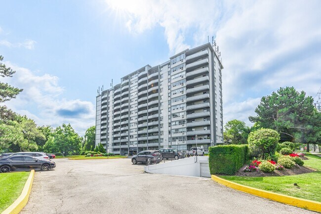 Bathurst Manor Toronto Apartments for Rent with Wheelchair Access ...