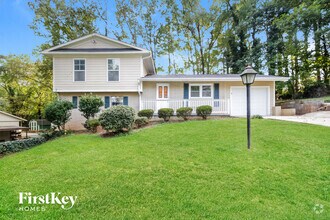 Wood Ridge Apartments for Rent with a Living Room - Marietta, GA ...