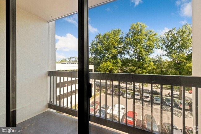 Watergate at Landmark Condominiums Loft Apartments for Rent ...