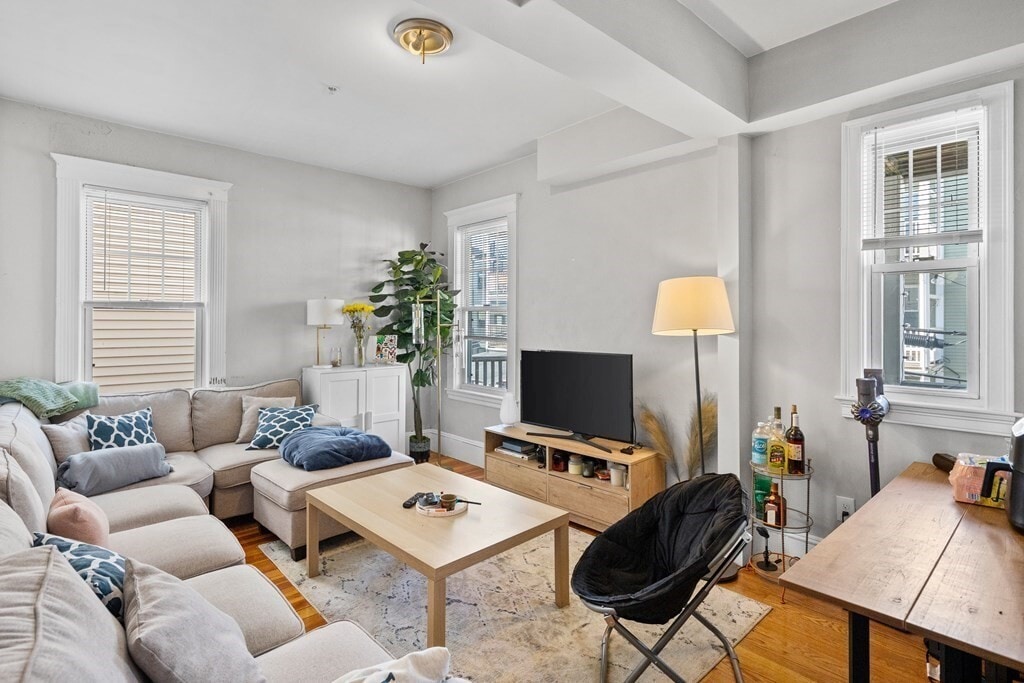 247 L St Unit 2, Boston, MA 02127 - 247 L St Boston, MA 02127 ...