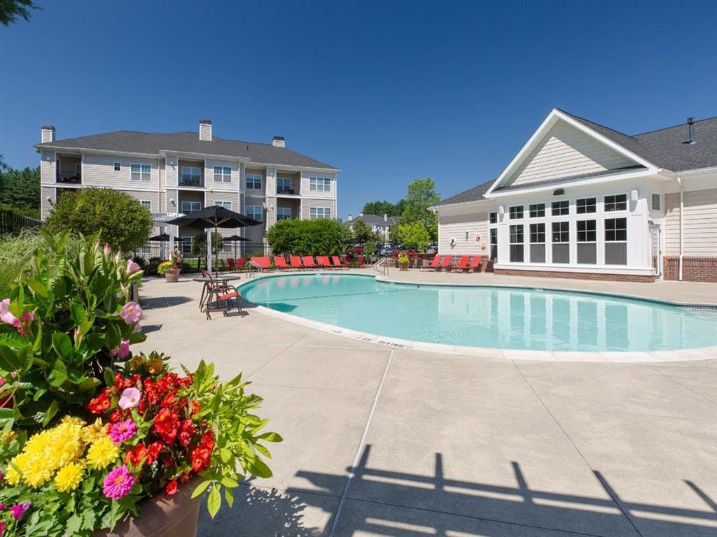 Edgewood Apartments - 100-110 Lowell Rd North Reading, MA 01864 ...
