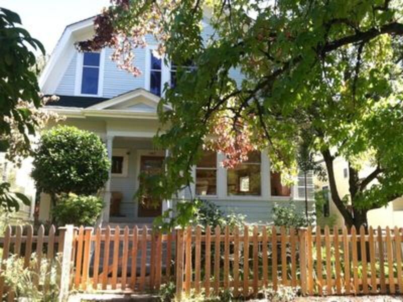 342 16th Ave E Unit Lower, Seattle, WA 98112 - Condo for Rent in ...