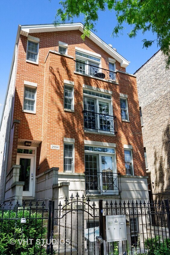2654 W Rice St Unit 3, Chicago, IL 60622 - Condo for Rent in Chicago ...