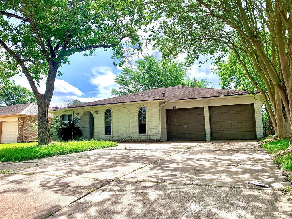 706 Voyager Dr, Houston, TX 77062 - House Rental in Houston, TX ...