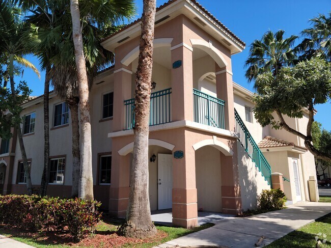 The Gardens II Apartments for Rent with Hardwood Floors - Homestead, FL ...