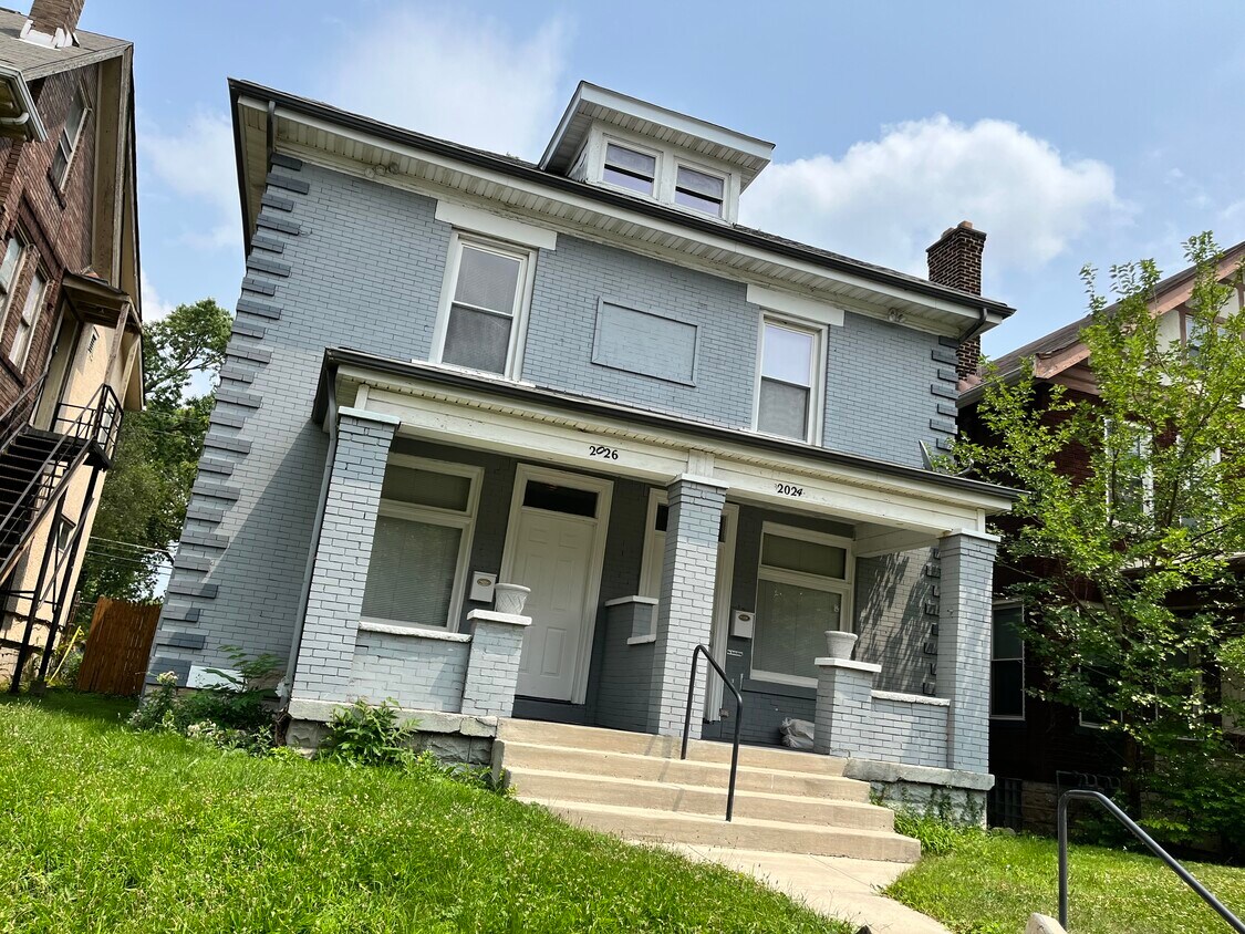 2026 N 4th St, Columbus, OH 43201 - Townhome Rentals in Columbus OH ...