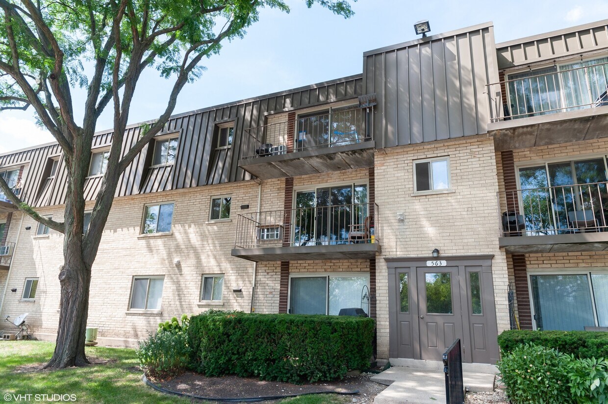 563 Fairway View Dr Unit 2F, Wheeling, IL 60090 - Condo for Rent in ...
