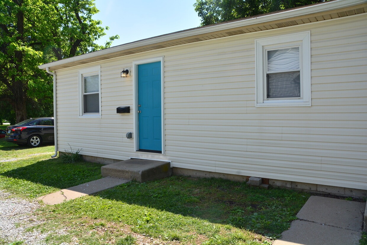 1113 W Locust St Unit 1113 W Locust Street, Springfield, MO 65803 ...