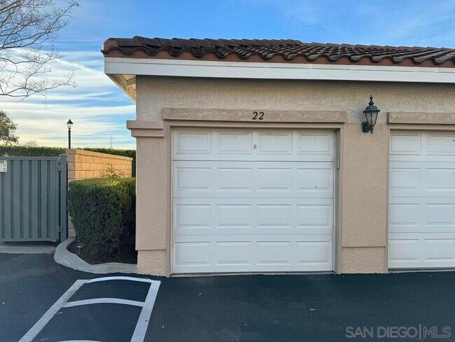 10762 Sabre Hill Dr Unit 212, San Diego, CA 92128 - Condo for Rent in ...