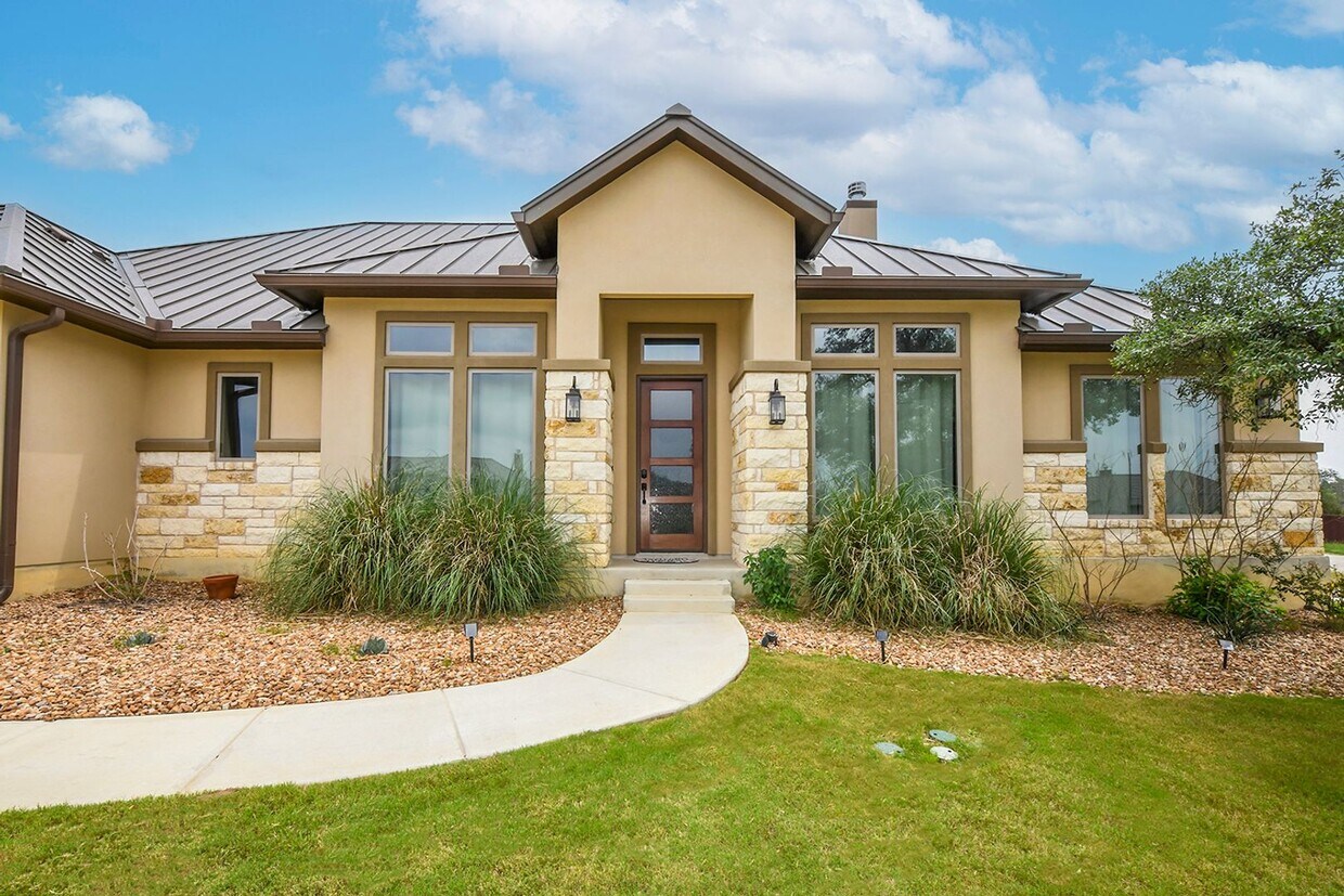 5772 Copper Valley, New Braunfels, TX 78132 - House Rental in New ...