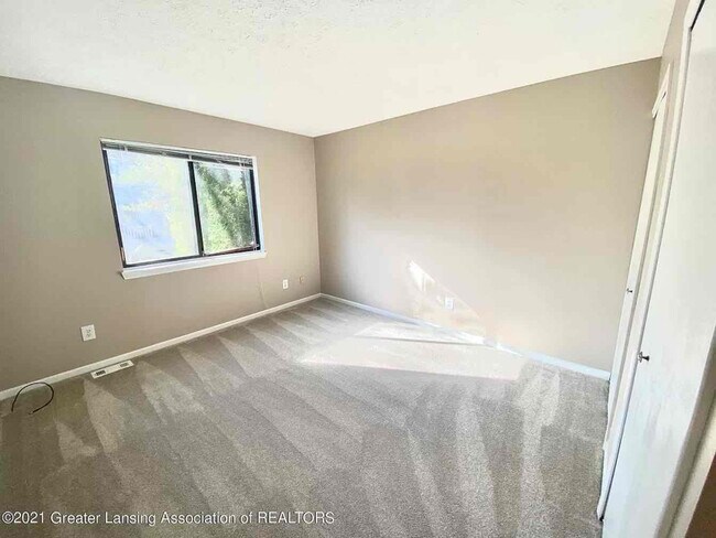 2052 Blue Lac Dr, Meridian charter Township, MI 48840 | Apartments.com