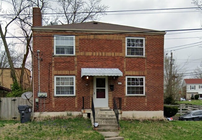 Apartments for Rent with Hardwood Floors in Covedale OH | Apartments.com