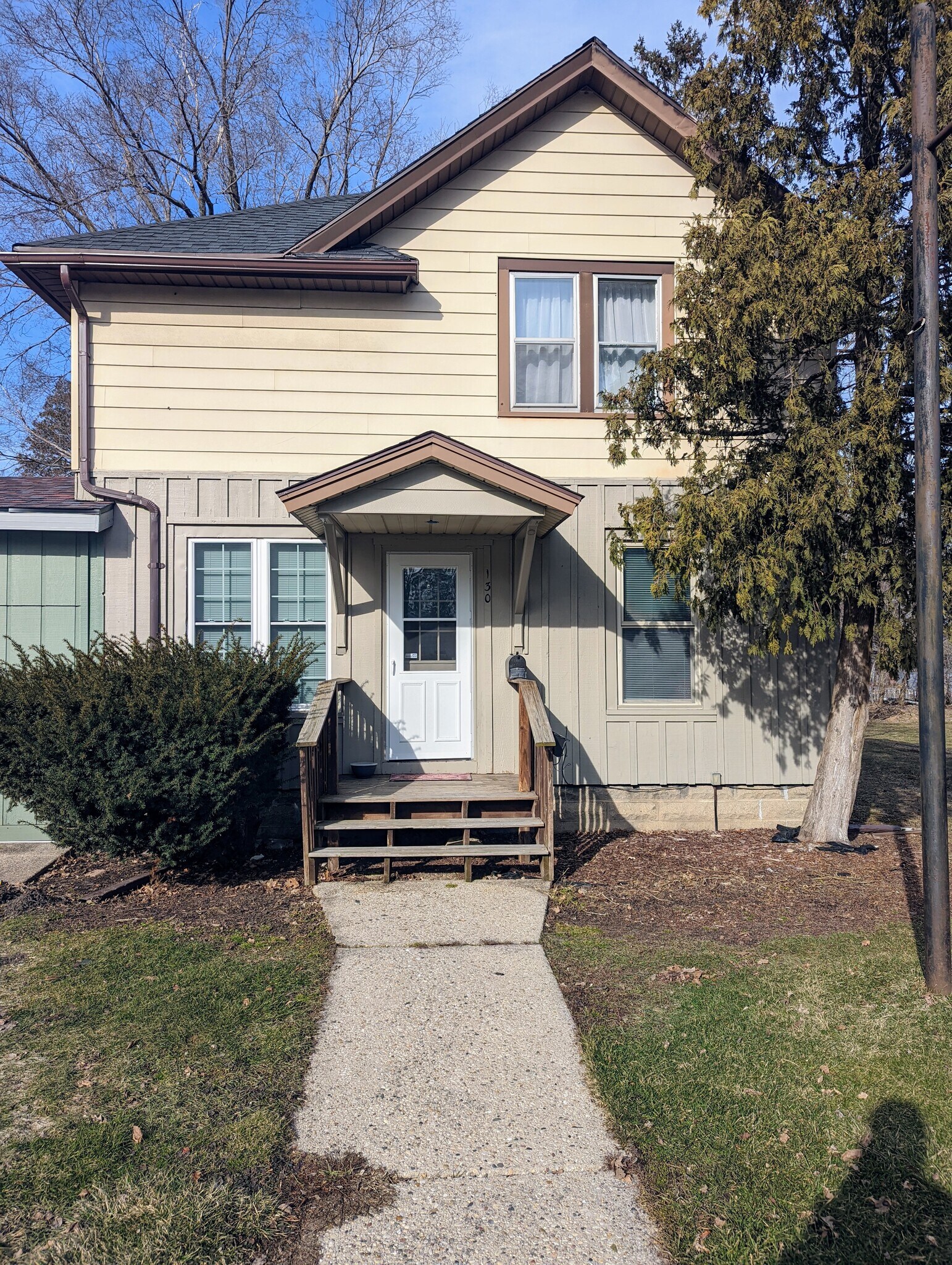 130 S 7th St Unit A, Delavan, WI 53115 - 130 S 7th St Delavan, WI 53115 ...