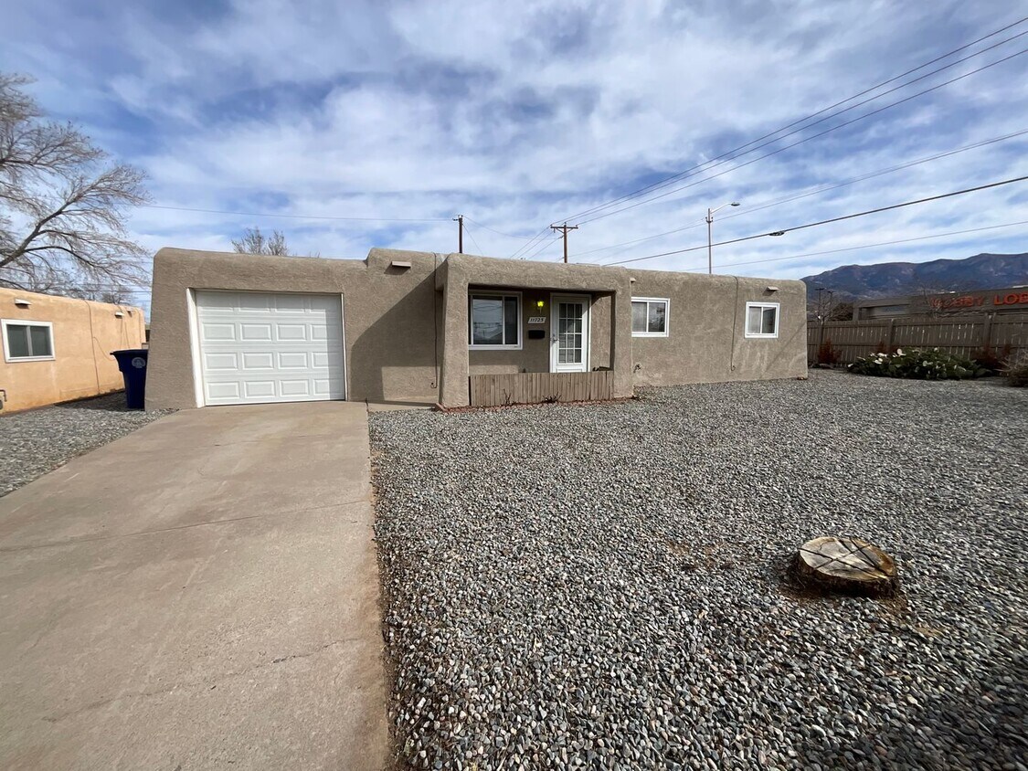 11725 Copper Ave NE, Albuquerque, NM 87123 - House Rental in ...