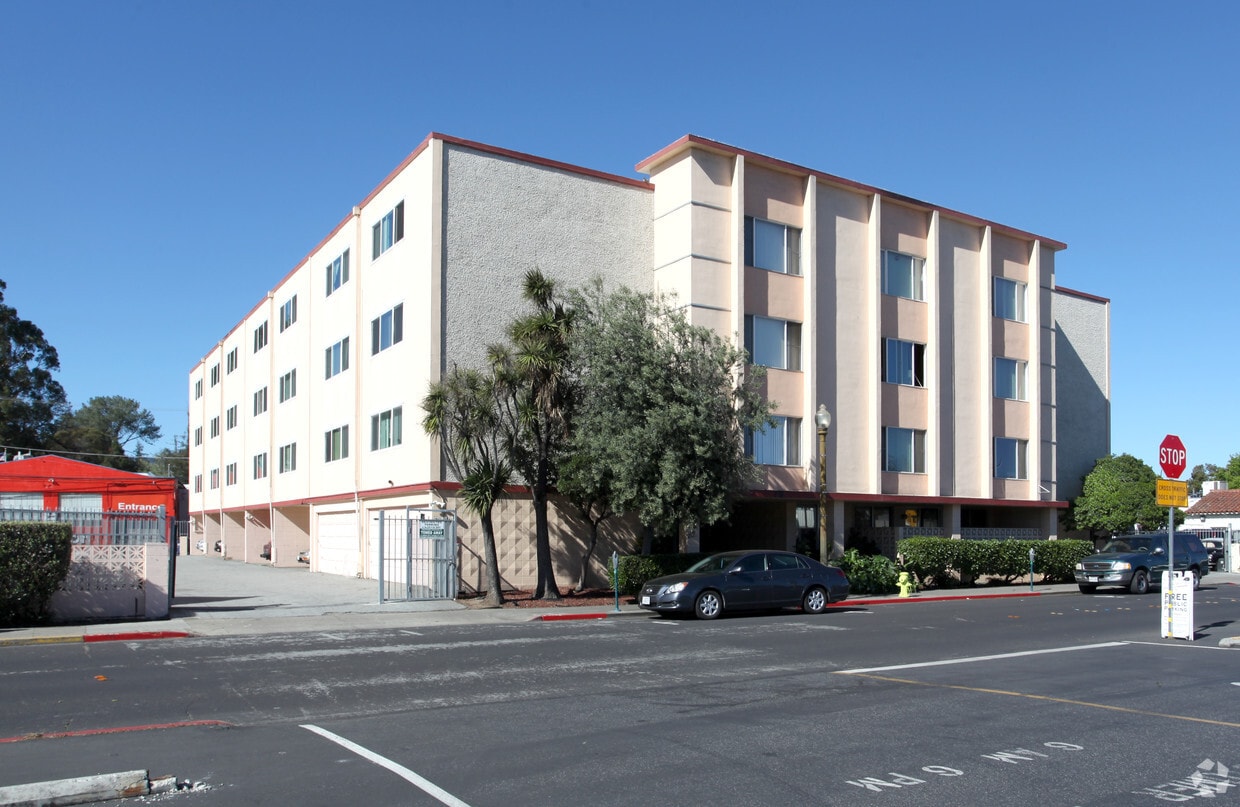 Perry Street Studios - 75 Perry St Redwood City, CA 94063 | Apartments.com