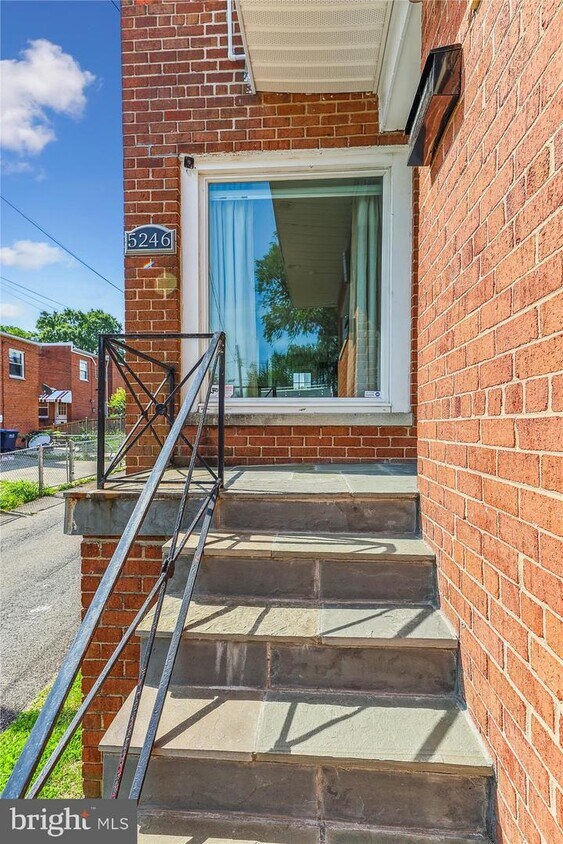 5246 Chillum Pl NE, Washington, DC 20011 - Townhome Rentals in ...