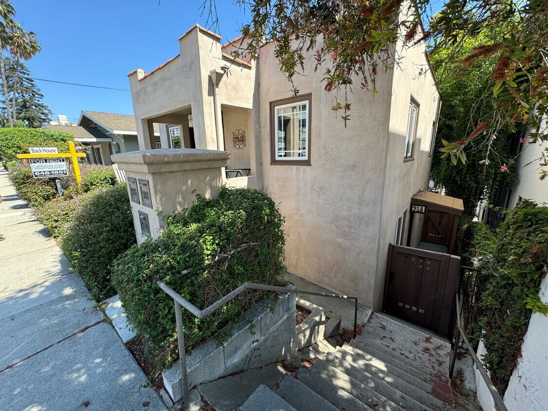 920-920 Poli St Unit 918 Poli, Ventura, CA 93001 - Room for Rent in ...