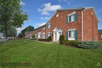 Berkley Commons Rentals - Indianapolis, IN | Apartments.com