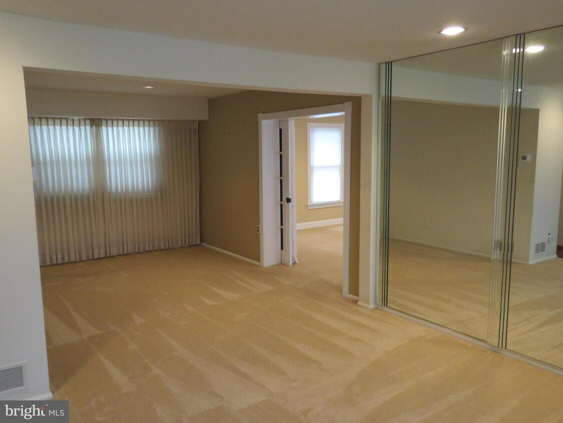 6261 Patrick Henry Ct, Bensalem, PA 19020 - Townhome Rentals in ...