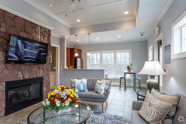 Mill Commons Apartments - Simsbury, CT | Apartments.com