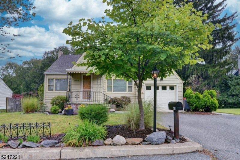 65 Fox Hill Rd, Denville, NJ 07834 - House Rental in Denville, NJ ...