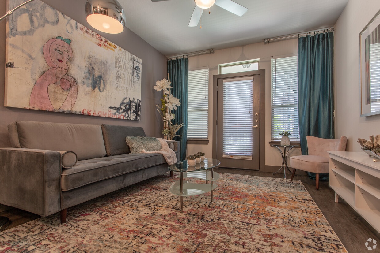 22Hundred - 2200 N Sam Houston Pky E Houston, TX 77032 | Apartments.com