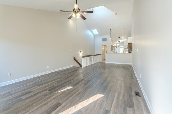 100 Pinewood Rd, Virginia Beach, VA 23451 - Townhome Rentals in ...